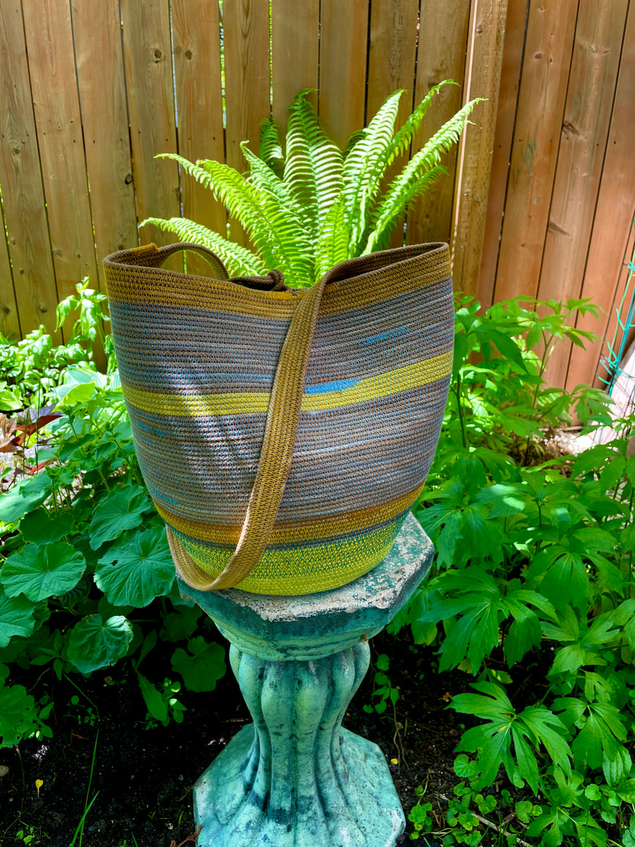 Supertunia Foraging Basket – Studio Octav